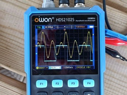 Owon HDS2102S Handheld 2-Channel 100 MHz Oscilloscope, Multimeter & Si ...